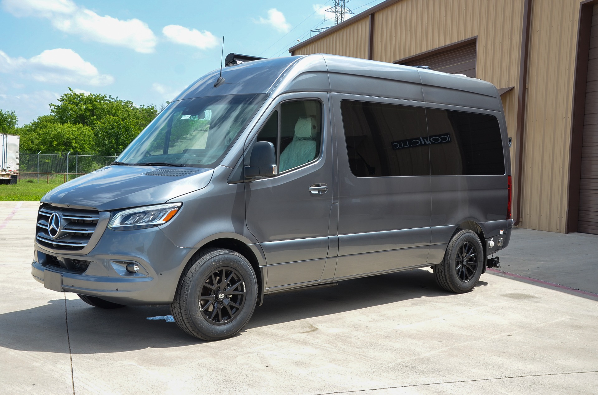 New 2021 Mercedes-Benz 144 Sprinter Metro Day Lounge D6 RWD 2500 For ...