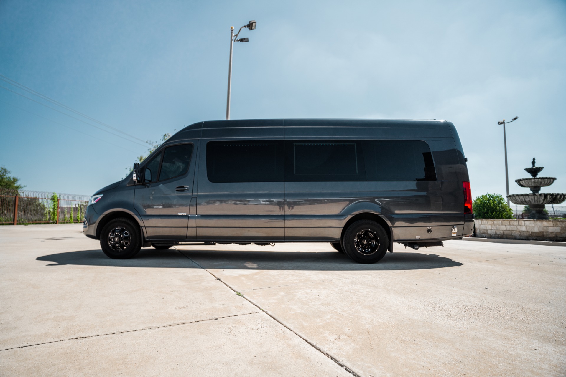 Used 2022 Mercedes-Benz 170 EXT Sprinter Family Day Lounge FD8 3500XD ...